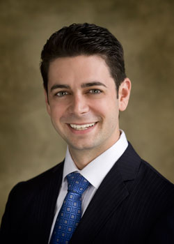 Operatic financial advisor Frank De Vincentis | Fra Noi